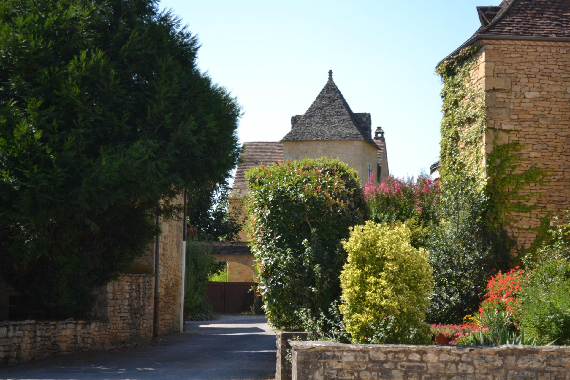 Proissans : Visite d'un village chargé de patrimoine